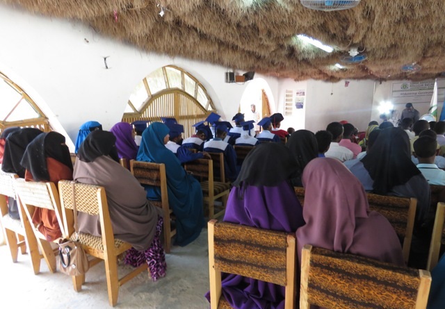 Wararka Maanta: Isniin, Mar 30, 2015-Jaamacada SIMAD oo soo dhaweysay ...