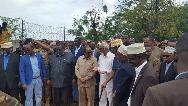 Wararka Maanta: Khamiis, Aug 25, 2016-SAWIRRO: Jen. Maxamed Cali ...